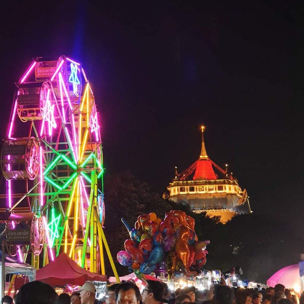 The Golden Mount Festival In BKK Has Carnival Games And Street Food
