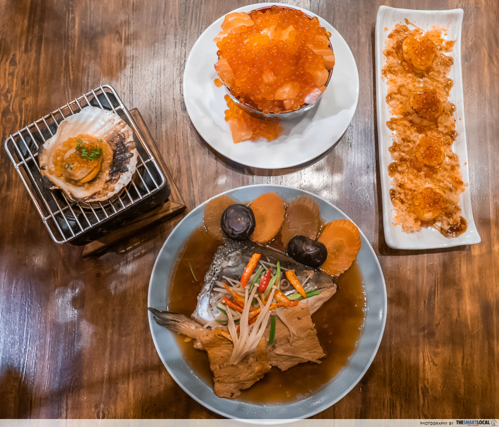 Crazy Sushi Serves All-You-Want Salmon & Ikura Rice Bowls