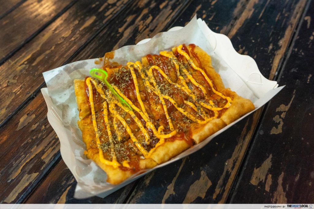 On-Zon Roti Bangkok Sells Thai-Style Pizza Roti With Gooey Cheese Pulls