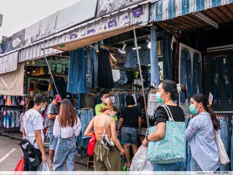 8 Cheap Second-hand Markets In Bangkok That Antique Lovers Must Visit