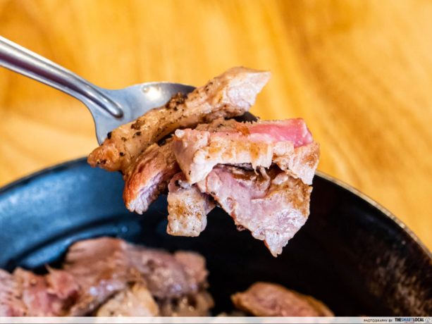 Jaw Nuea Bangkok Serves Beef Bowls From Just $5 And Is Open 24/7