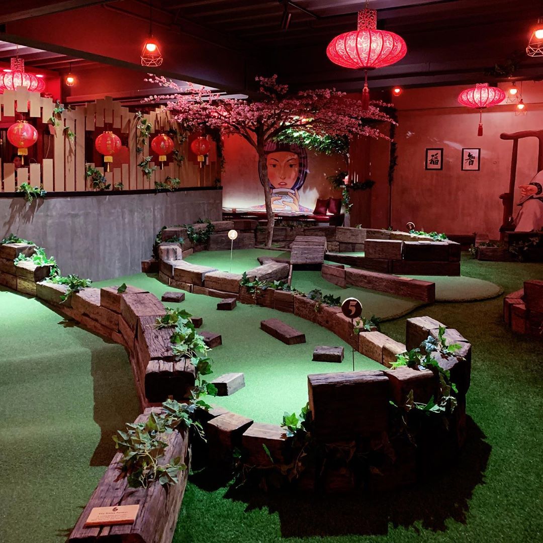 You Can Play Mini Golf And Drink With Friends At This Bar In Bangkok