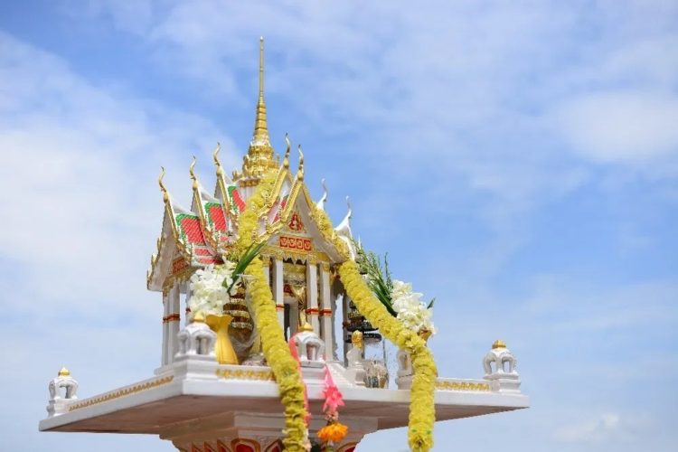 Thai Netizens Are In Love With These Ultra-Modern Spirit Houses