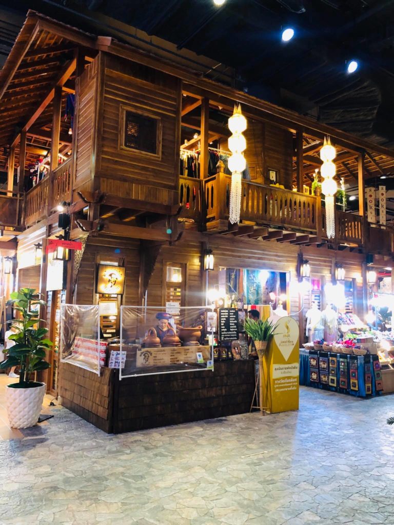 Guide To ICONSIAM Mall: BKK’s Shopping Centre With A Floating Market