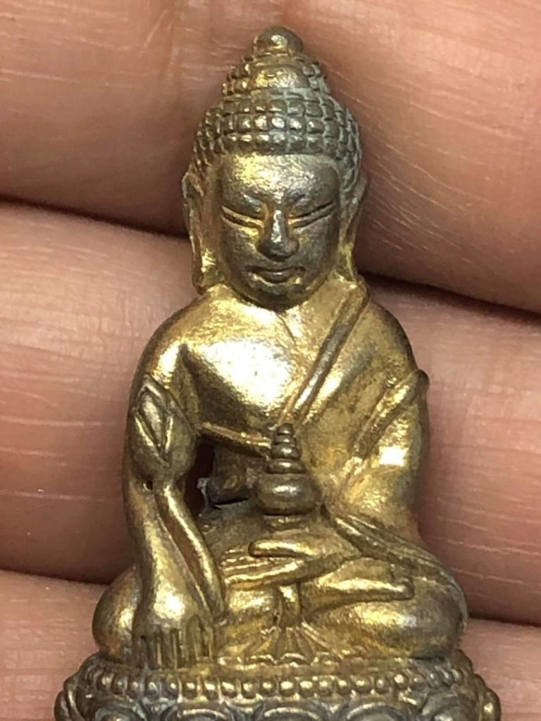 10 Types Of Buddha Amulets That Bring You More Chok