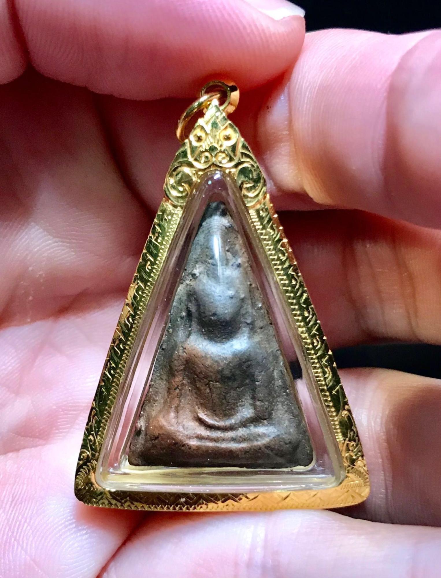 10 Types Of Buddha Amulets That Bring You More Chok