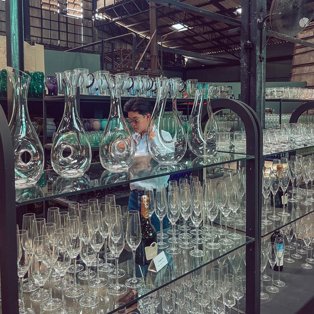 EasternGlass Manufacturer's Cafe Looks Like Harry Potter's Classroom