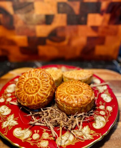 Wagyu Beef Mooncakes With Black Truffle Pastry Sold For ฿2,345/Box