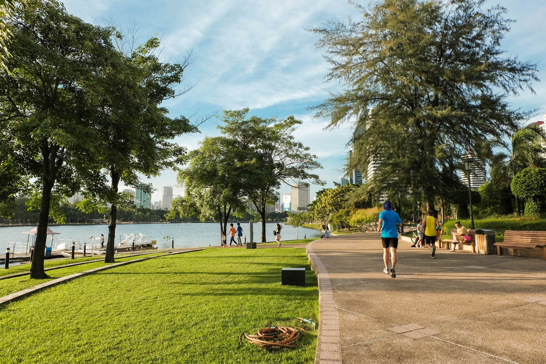 Shama Lakeview Asoke Has Wellness Retreats & Poolside Yoga Classes