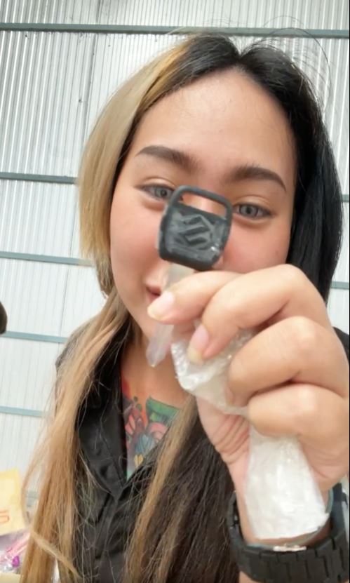 Thai Woman Buys Random Box From Famous Vendor, Receive Cars Keys