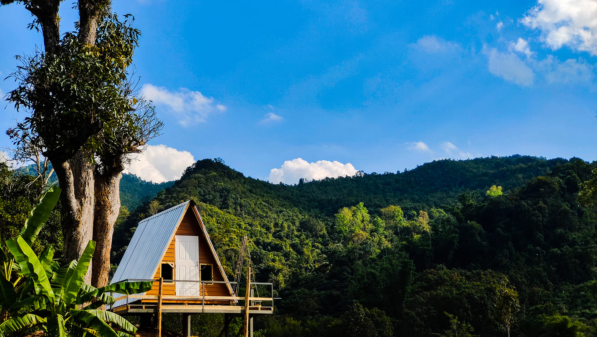 5 New 2022 Attractions In Thailand Like Onsen Spa, Cafes, & Salt-Well