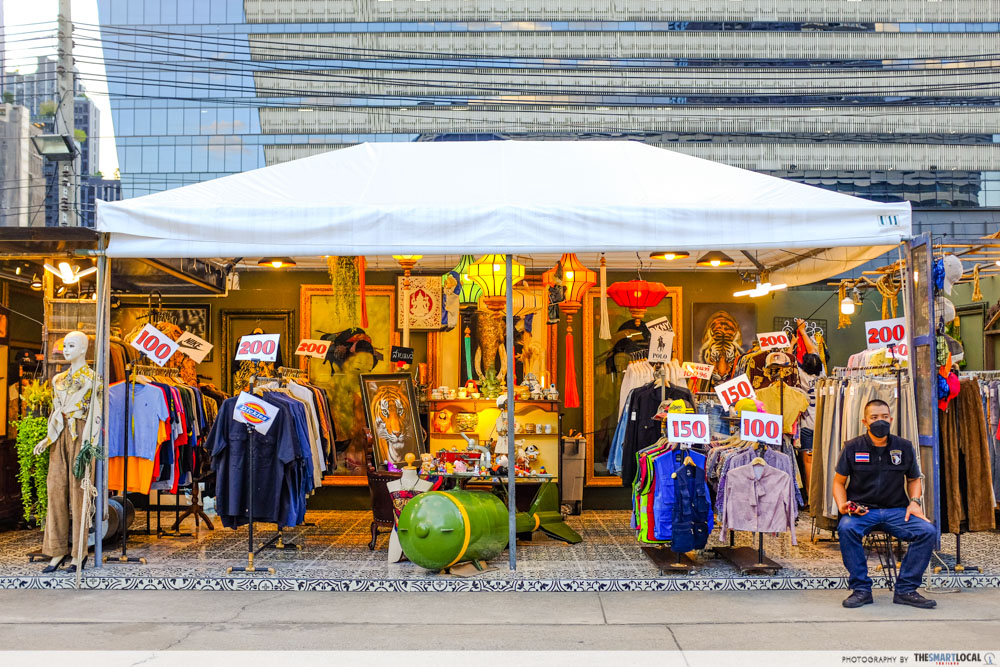 Jodd Fairs Is Bangkok's New Train Night Market With 600+ Food Vendors