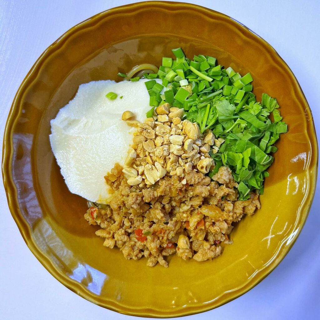 Tao Huay Apollo Has Yunnan Noodles & Mala Pork Dumplings In Bangkok