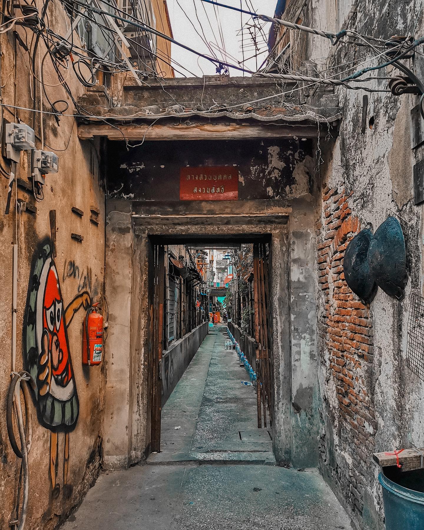 Talad Noi: BKK Historic Neighbourhood With Photogenic Street Art