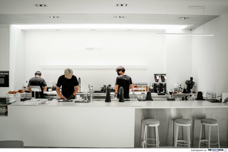 Dash Space Is An All-White Minimalist Cafe That Gives Desert Oasis Vibes