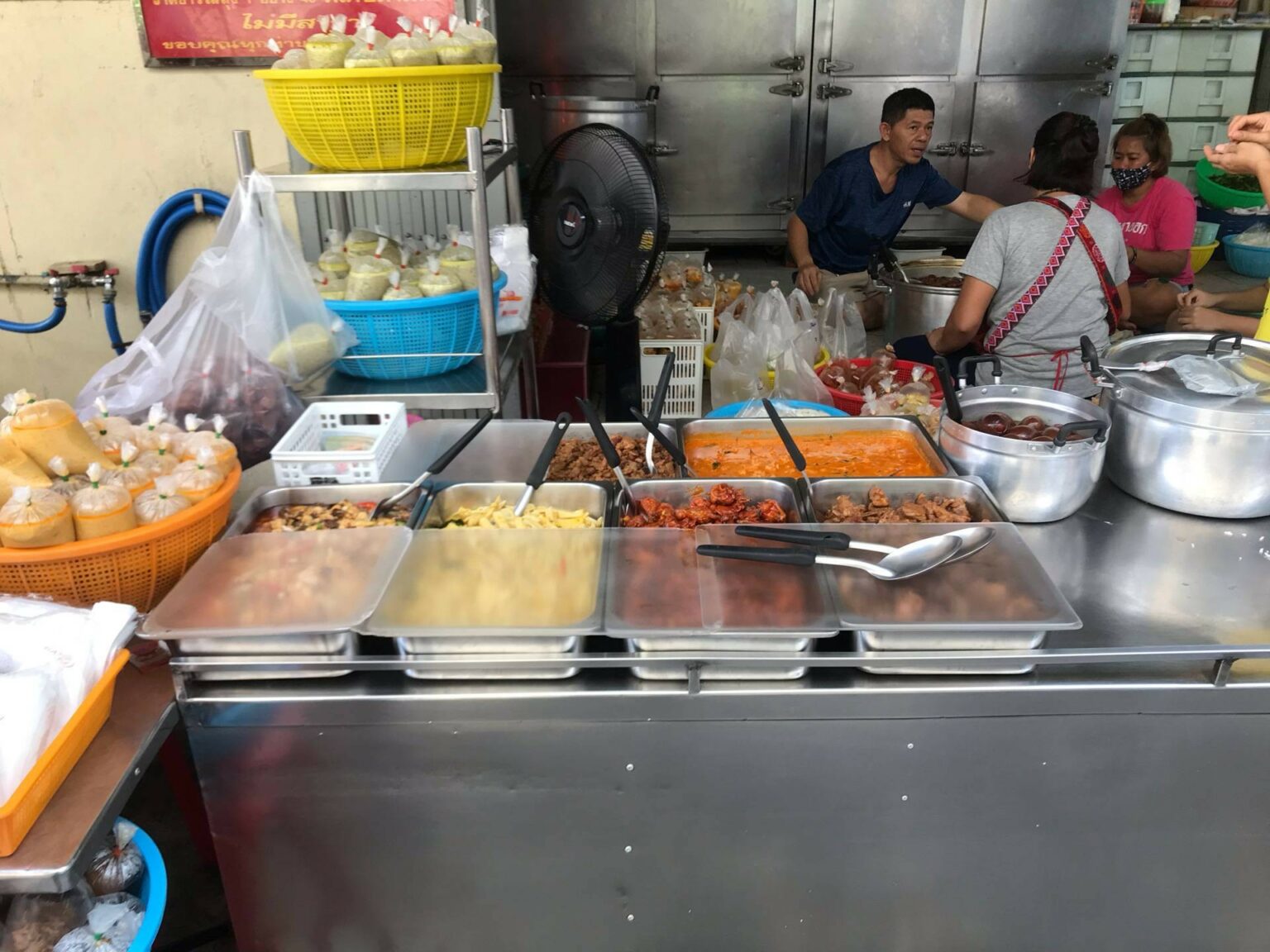 Jek Pui Is A Thai Curry Rice Stall As Old As Bangkok's Old Town