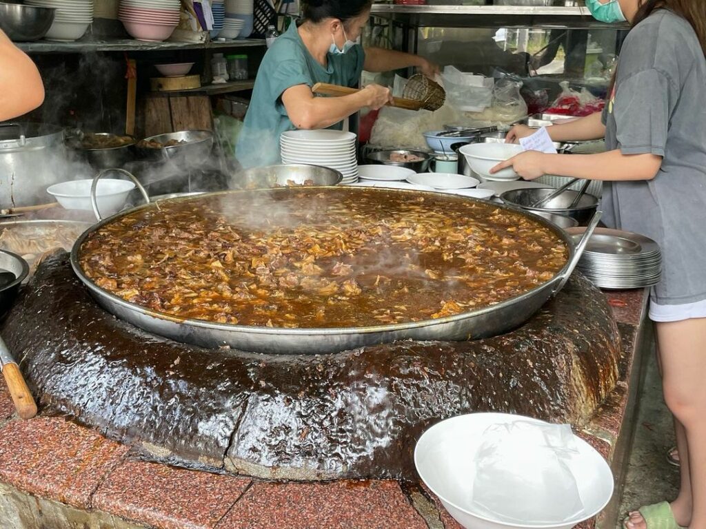 Wattana Panich: 40-Year-Old Beef Broth