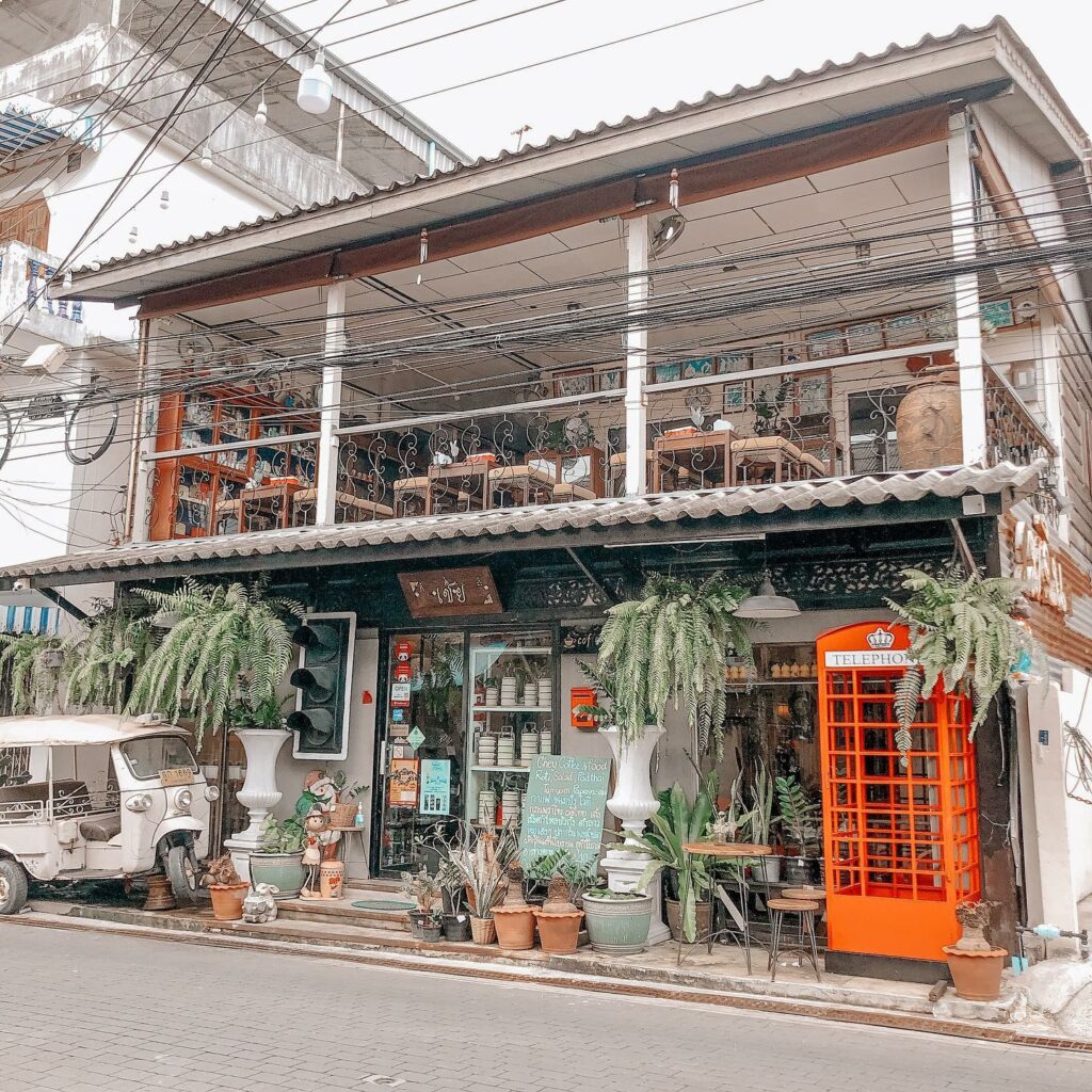 Yomjinda Road: Old-Timey Neighbourhood In Rayong With Retro Buildings
