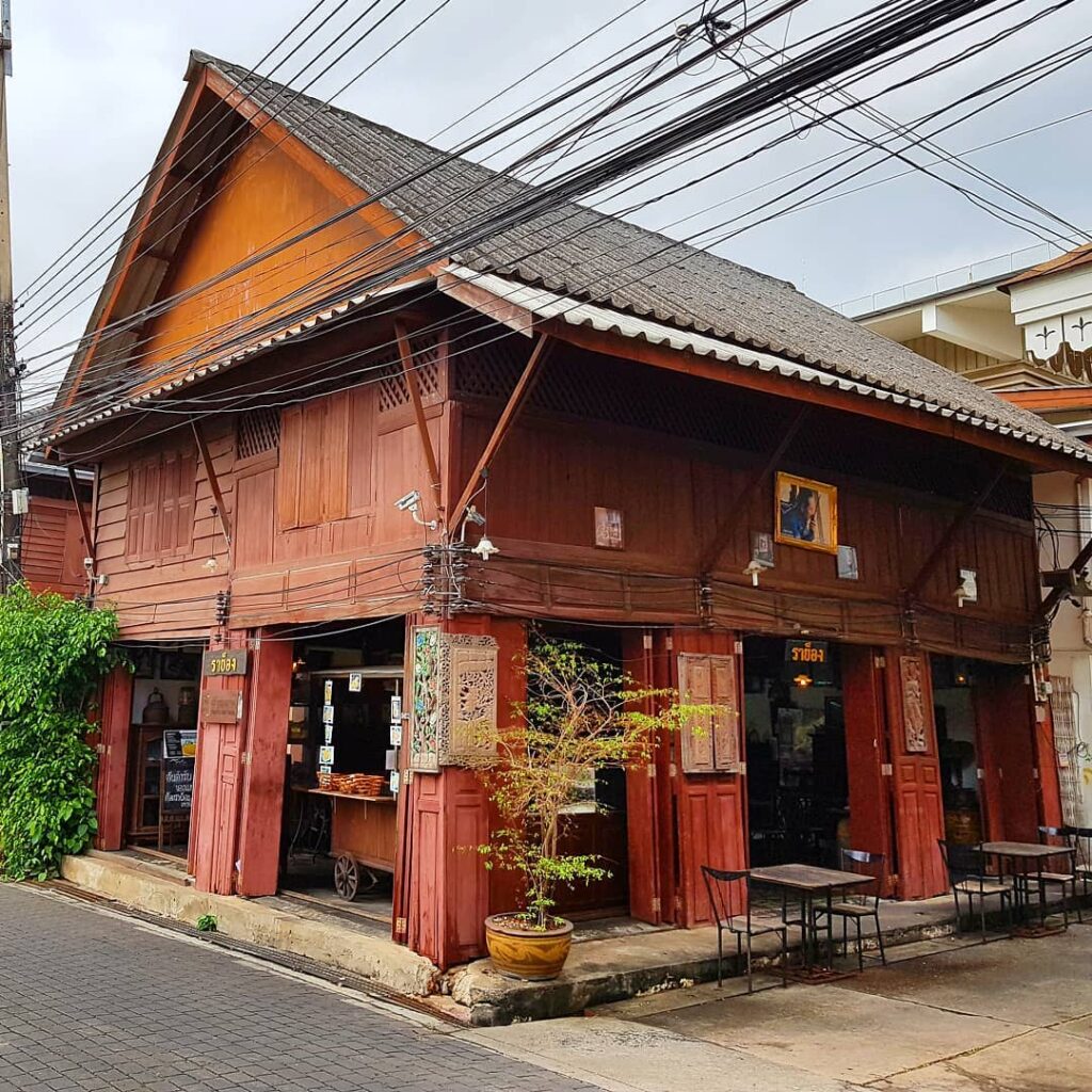 Yomjinda Road: Old-Timey Neighbourhood In Rayong With Retro Buildings