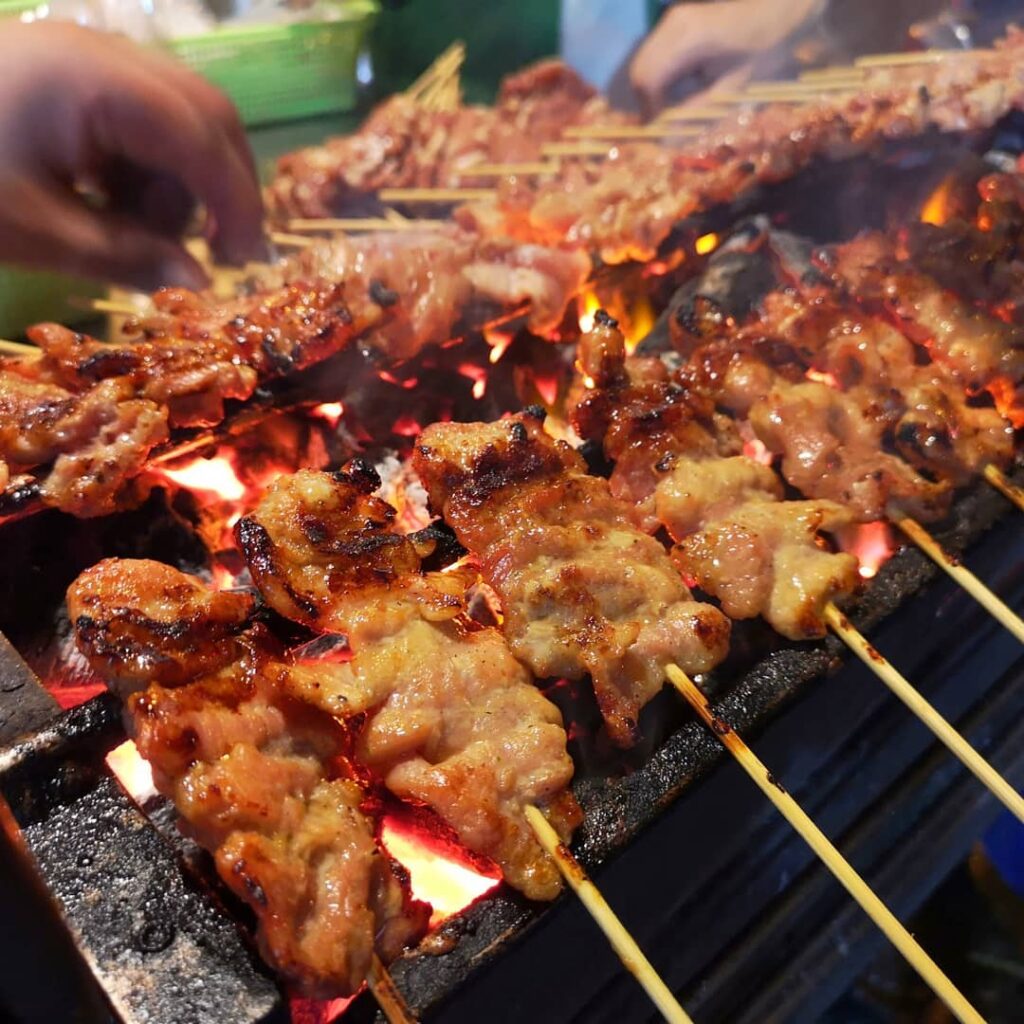 Moo Ping Hea Owen Silom Sells Grilled Pork In Sathorn