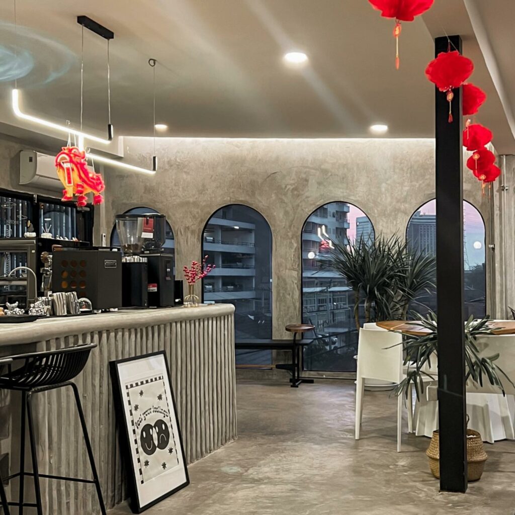 Roof24 Cafe&Bar: Rooftop With A View Of Bangkok's Elephant Building