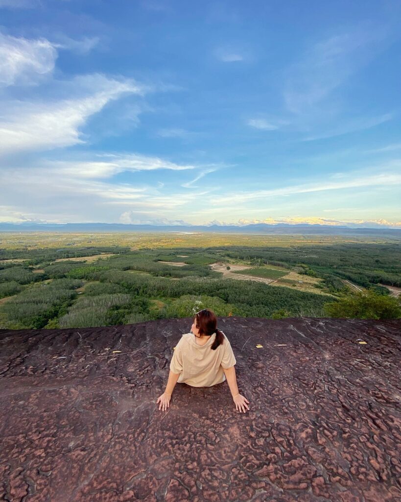 Hin Sam Wan, Bueng Kan: 3 Massive Whale-Shaped Rocks With A 360° View