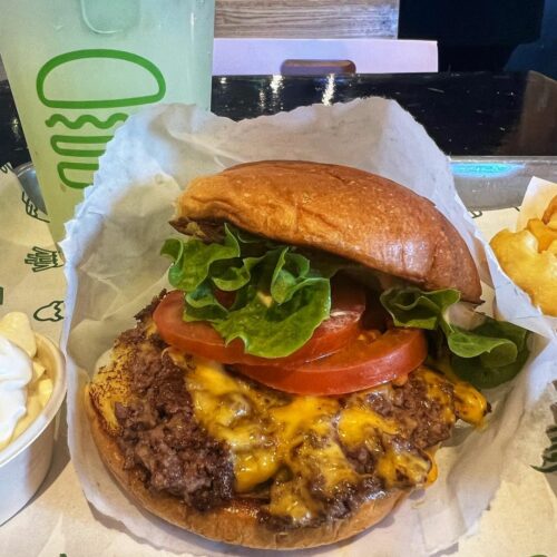 Shake Shack centralwOrld Opens 30 March