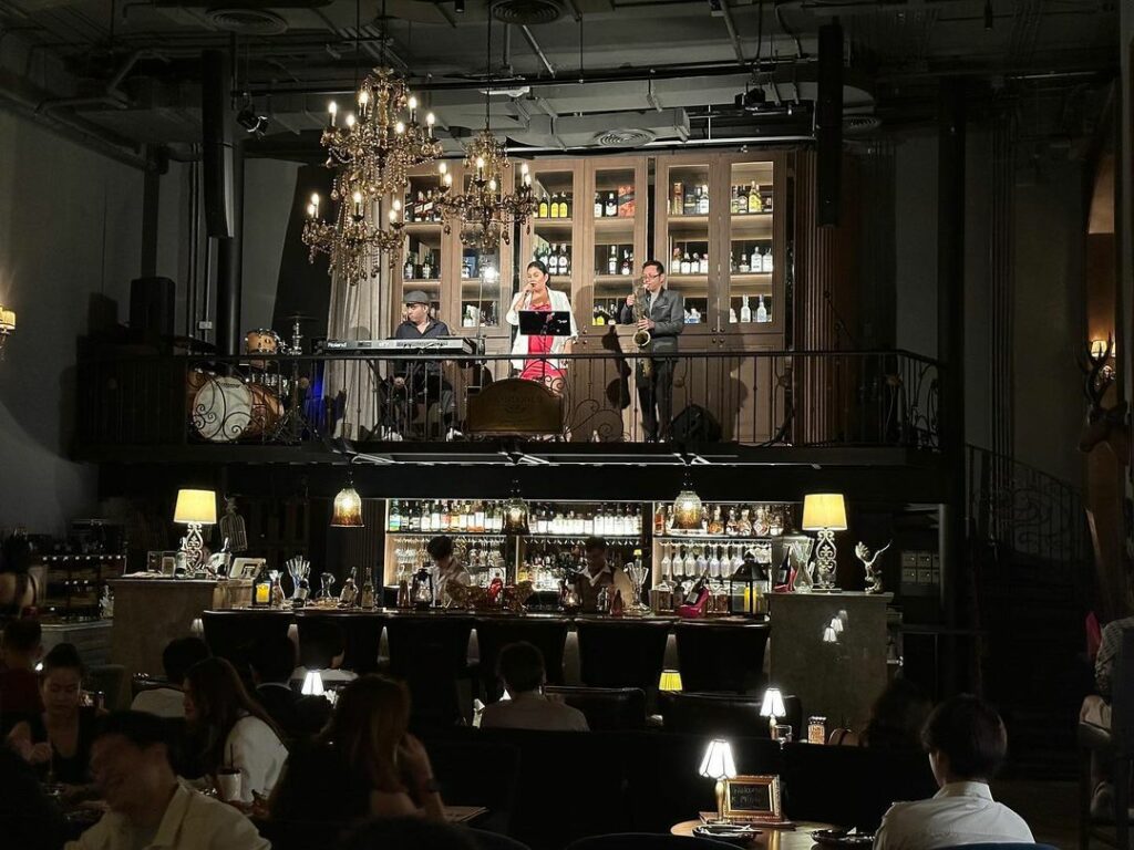 Abandoned Mansion Bangkok: Underground Prohibition-themed Bar