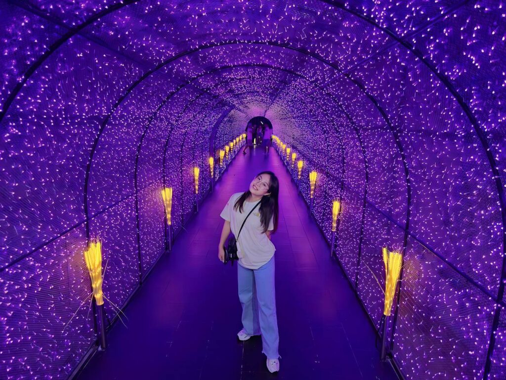 Lighting Art Museum & Balloon Garden: Digital Art & Photo Spots