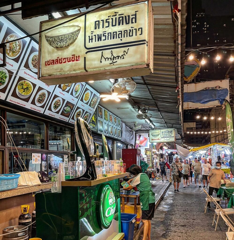 Patpong Night Market, Bangkok: An Outdoor Shopping Paradise With Lively ...