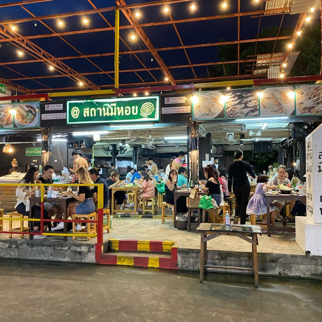 Hua Mum Night Market, Bangkok: An Oasis Of Street Food Delights